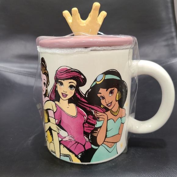 Disney | Dining | New Disney Princesses Ceramic Mug With Sculpted Crown ...